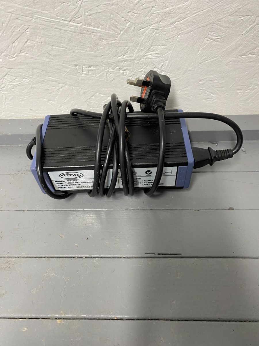Sterling S700 Battery Charger